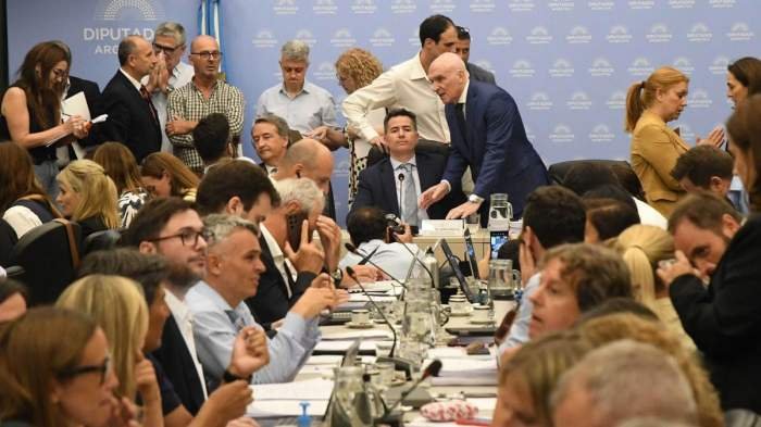 Ley Ómnibus El Oficialismo Logró El Dictamen De Mayoría En Diputados 8019